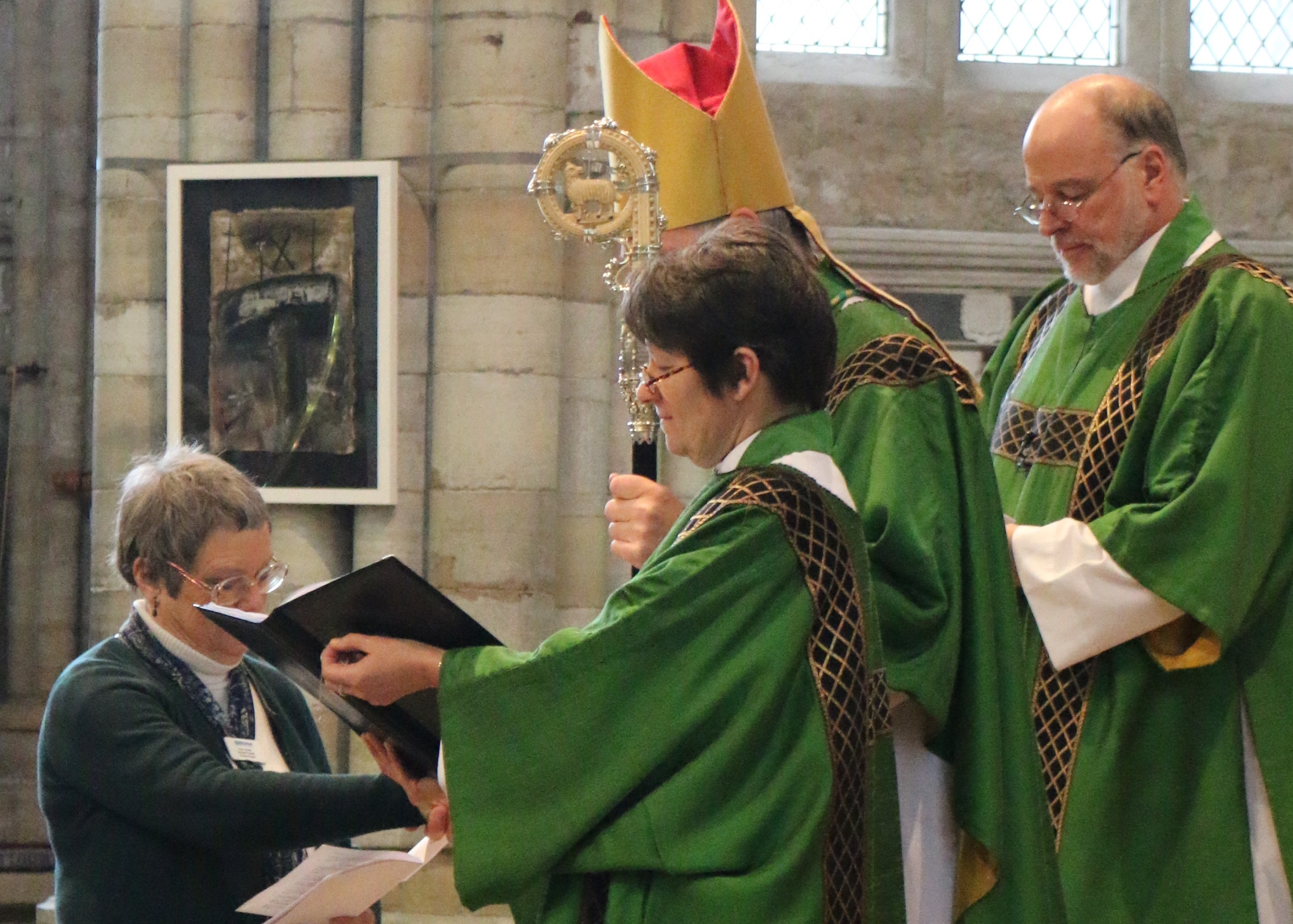 +R commissions MU Pres Feb 16 crop - Diocese of Exeter